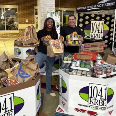 KRBE’s Kevin & Audrey Wrap A Five-Ton Turkey Tour for Houston - Radio Ink